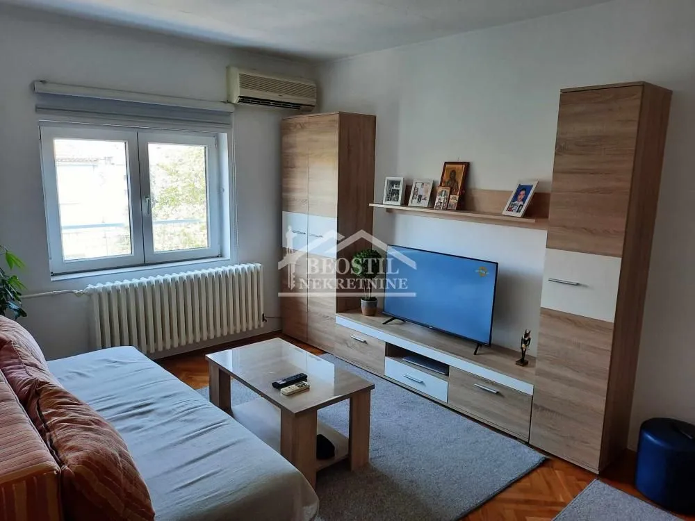 Prodaja, trosoban stan, 68m2, Novi Beograd Blok 34, Novi Beograd, Beograd