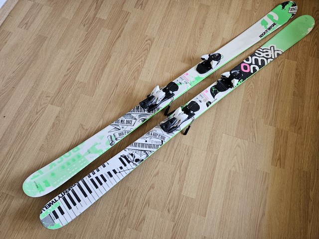 Freestyle Park Pipe skije Salomon Rock it 179cm TwinTiP