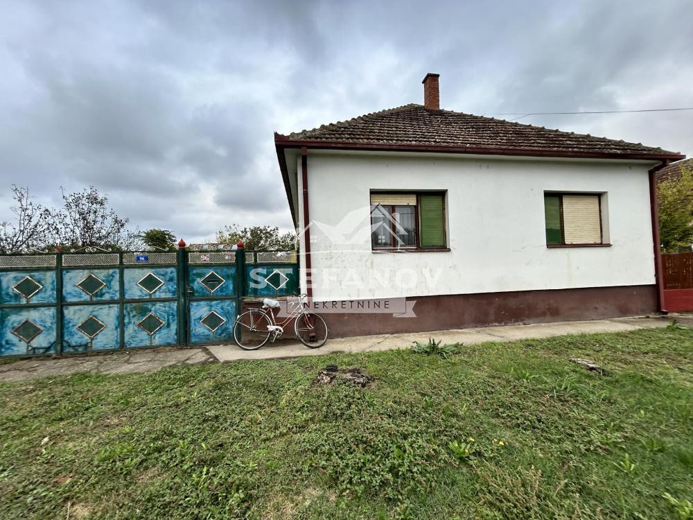 Prizemna kuća u Lukićevu ID#1753 40.000 €