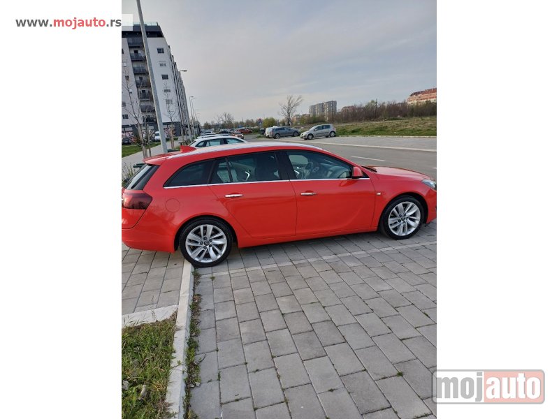 Opel Insignia SPORTS TOUER SW