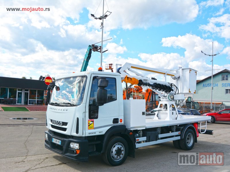 Iveco EUROCARGO 120E18 EEV 4X2