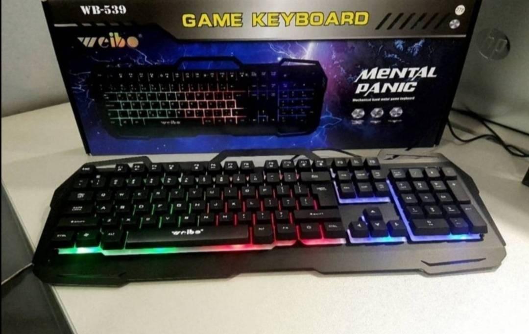 Tastatura + Poklon prošivena podloga za miš () – Tastatura + Poklon prošivena podloga za miš ()