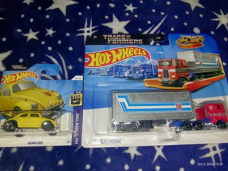 HotWheels Optimus Prime i BB