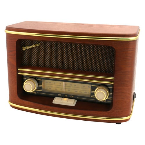 Roadstar HRA-1500 retro radio