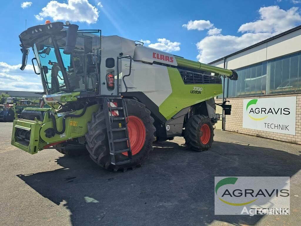 Claas LEXION 7700 kombajn za žito