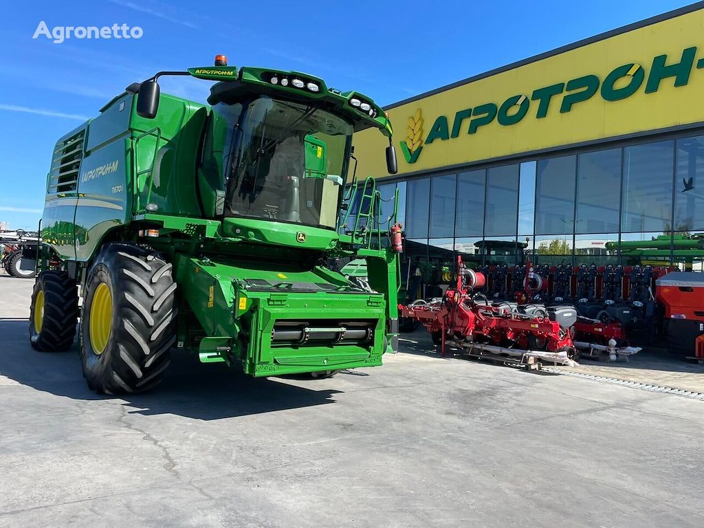 John Deere T670i kombajn za žito