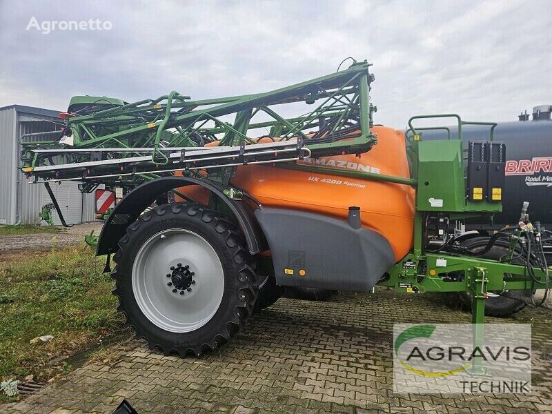 Amazone UX 4200 Special vučena prskalica