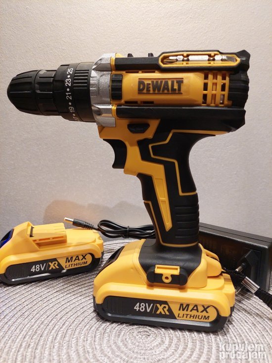 Dewalt 48v Aku srafilica / busilica / odvijac sa cekicem