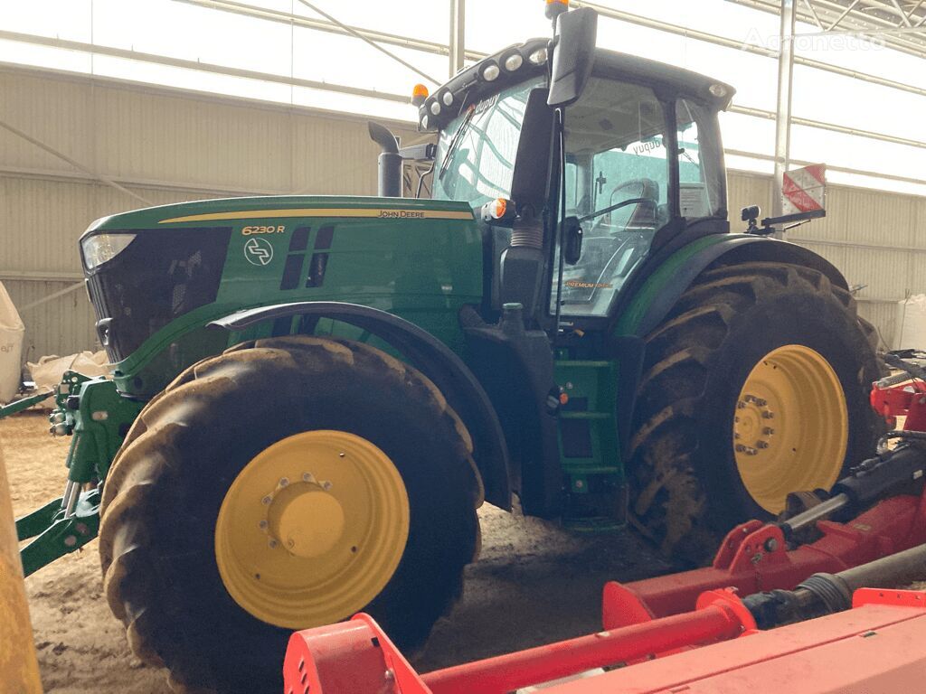 John Deere 6230R traktor točkaš