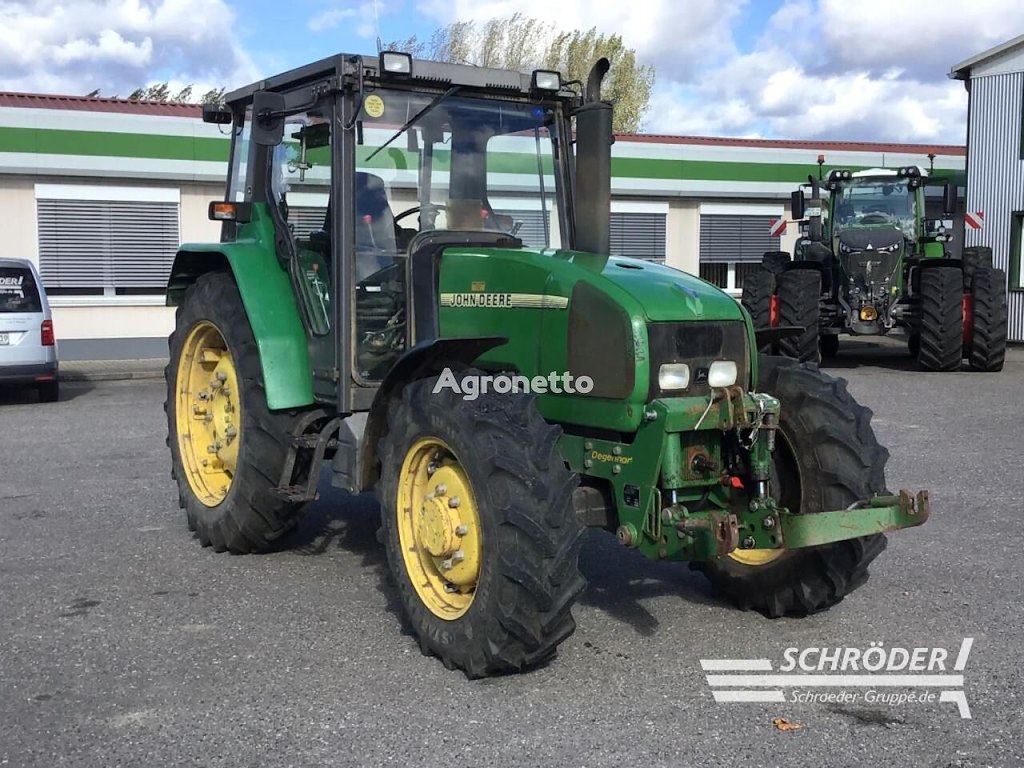 John Deere 3200 traktor točkaš