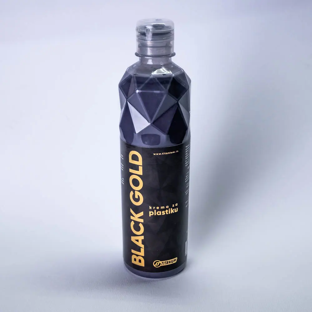 Titanium Black Gold – Sredstvo Za Plastiku / 500ml