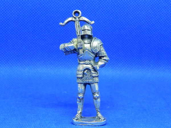 Suvenir FIGURA, metal, 58 mm, srpski vitez sa samostrelom - tip 2.1