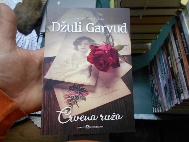 Džuli Garvud - CRVENA RUŽA