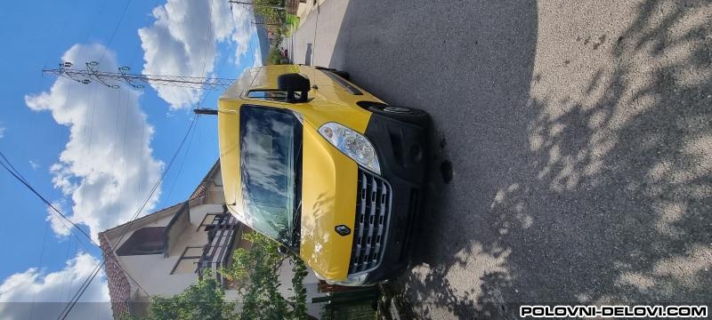 Renault MASTER 2.3 Kompletan Auto U Delovima