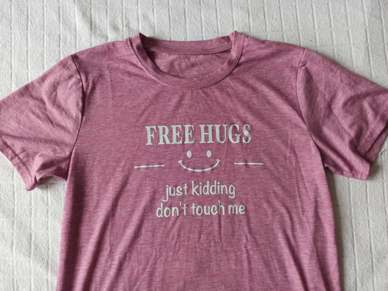 Majica Free hugs oversize S+poklon majica