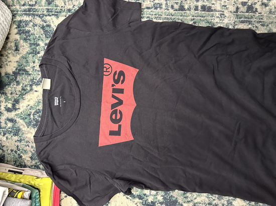 levis majica