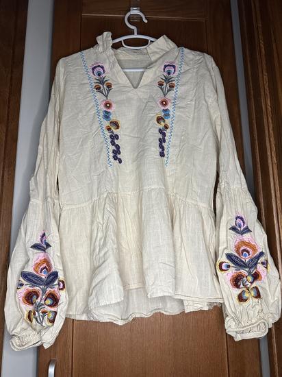 Nova boho bluza sa izvezenim detaljima