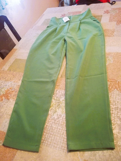 Nove zelene pantalone visokog struka