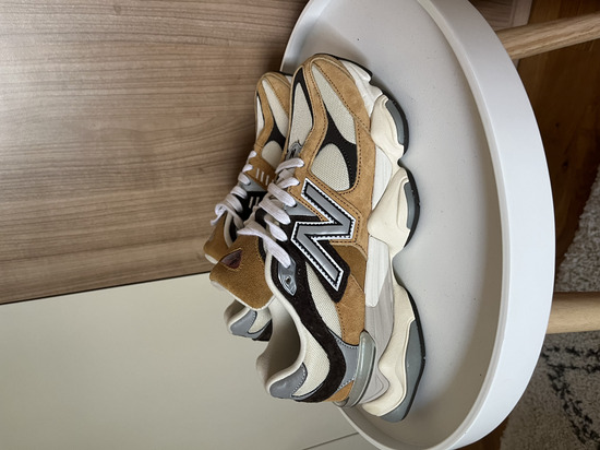 Nove New Balance 9060