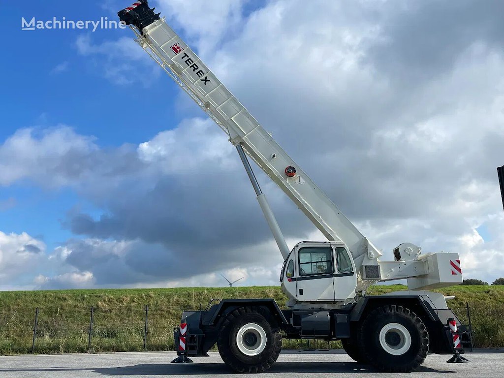 Terex RT780 pokretna dizalica