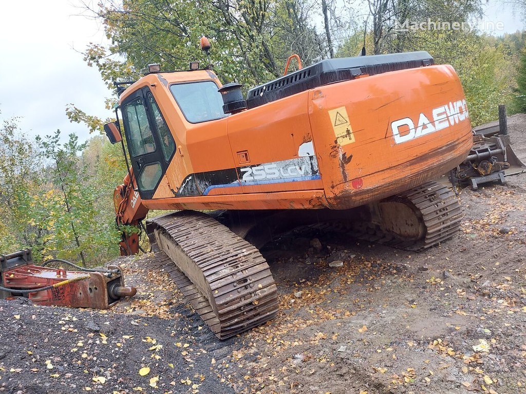 Daewoo S255LC-V bager guseničar