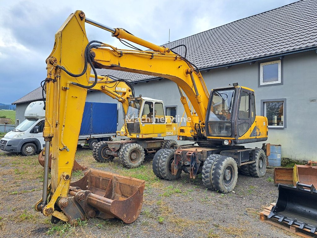 Prodaje se JCB JS 160W 4X4 bager točkaš na aukciji