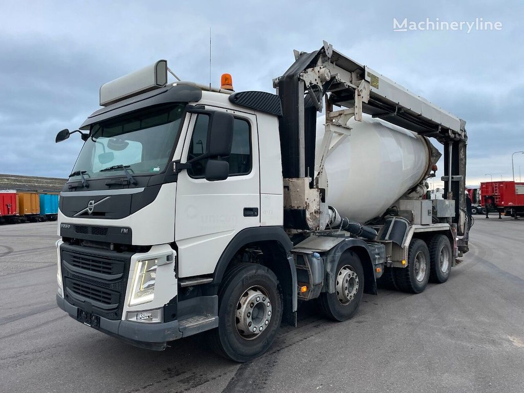 Liebherr na šasiji Volvo FM 410 8x4 Liebherr HTM 904 9m3 + Belt 12+4 m kamion s mešalicom za beton