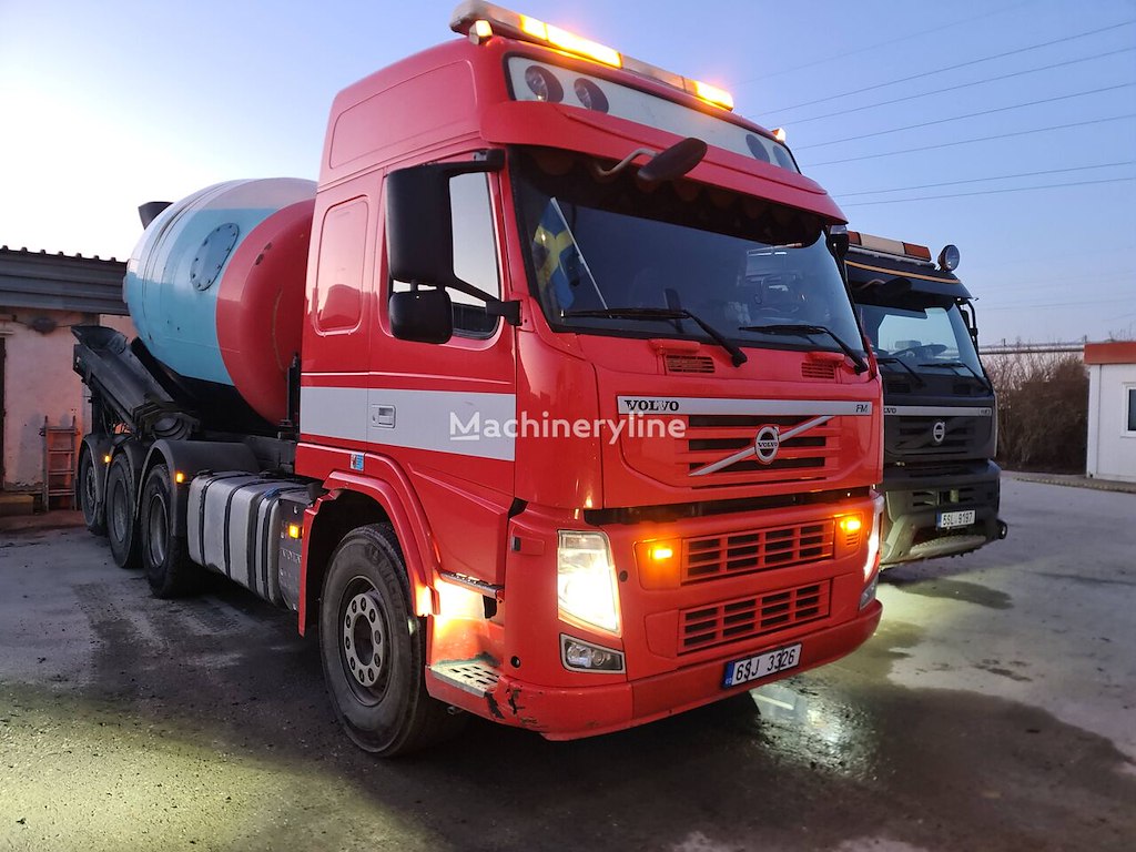 IMER Group na šasiji Volvo FMX 420 kamion s mešalicom za beton