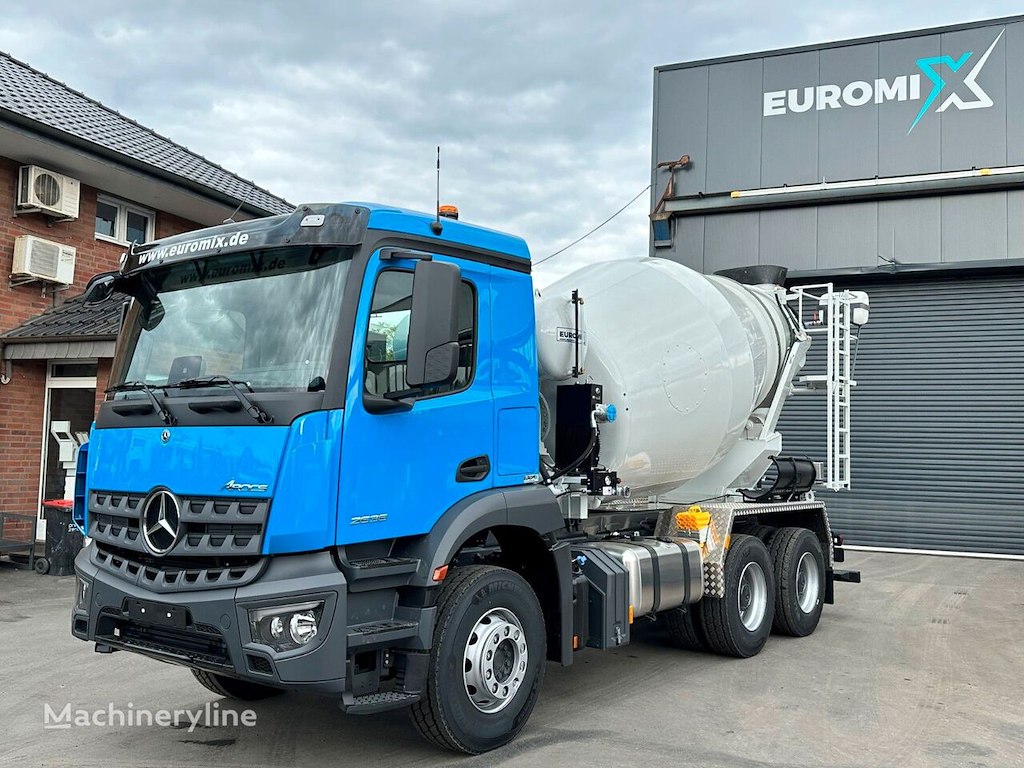 Novi Euromix MTP na šasiji Mercedes-Benz Arocs 2636 kamion s mešalicom za beton