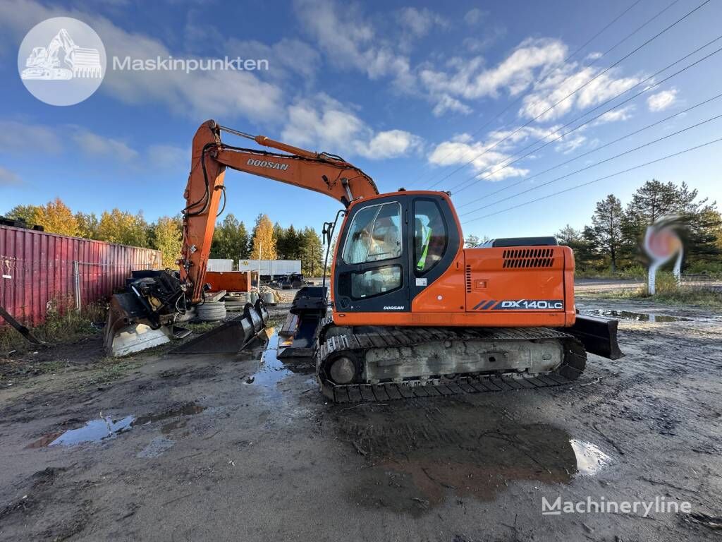 Doosan DX 140 LC bager guseničar