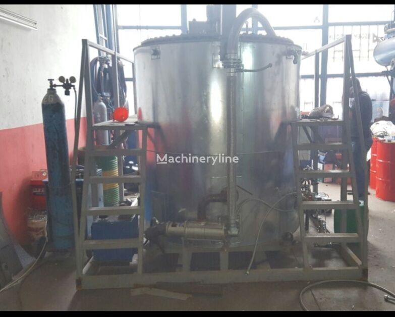 5 ton thermoplastic paint heater and transfer boiler mašina za obeležavanje puteva