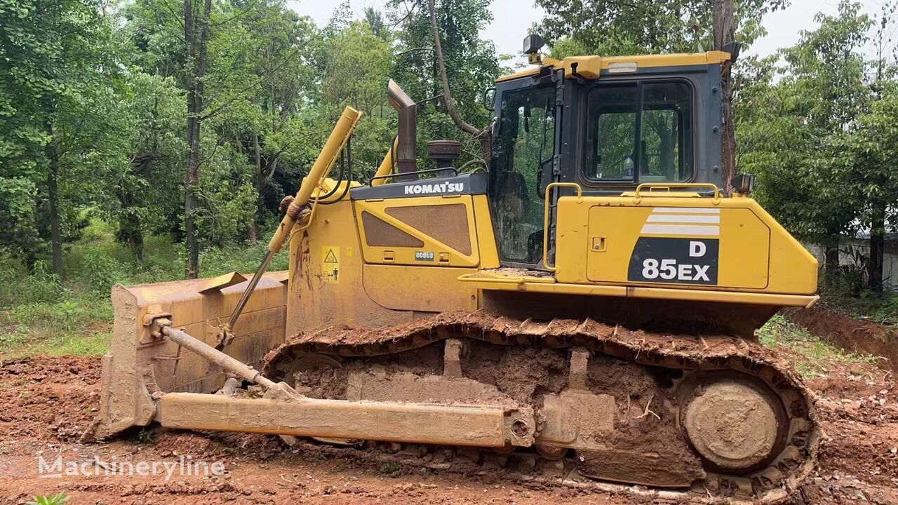 Komatsu D85EX buldožer