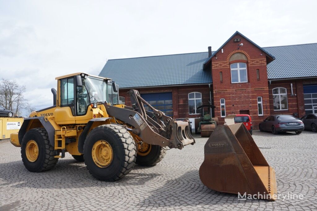 Volvo L 120 F prednji utovarivač