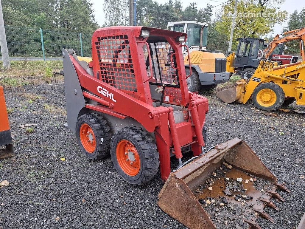 Gehl SL 3840 Bobcat S130 Cat komatsu mini utovarivač