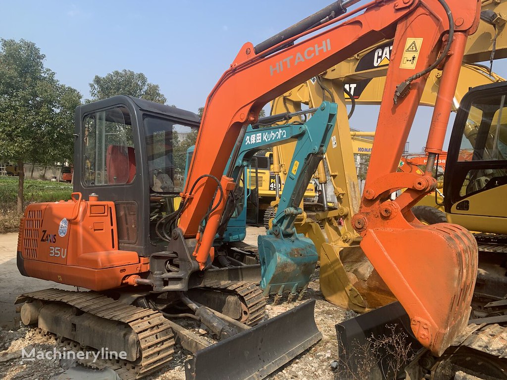 Hitachi ZX35U mini bager