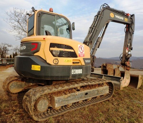 Volvo ECR 88 D bager guseničar