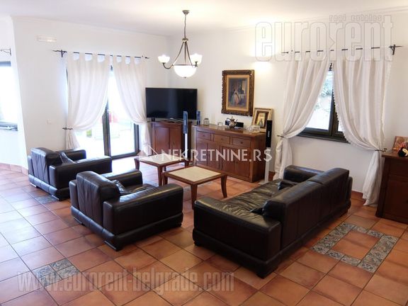 #26067, Izdavanje, P.P., LION, 4000 EUR