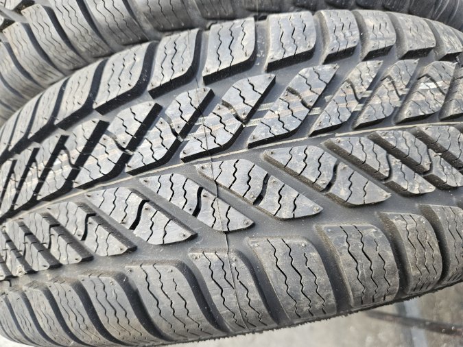205/60 R15 GOODYEAR
