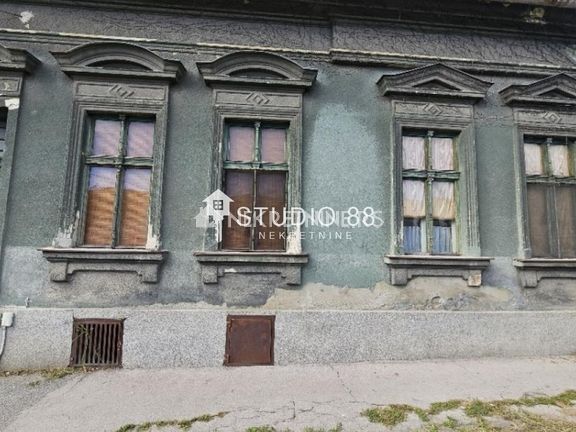 Zrenjanin, Širi centar, Kuća, 240m2, 79000 EUR