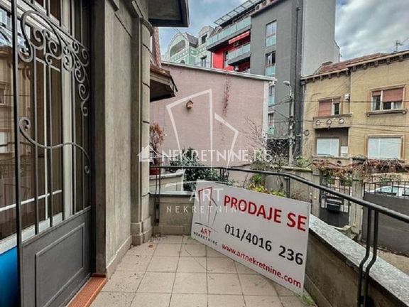 Vračar, kuća 363m2, 3.8ari placa ID#6499111