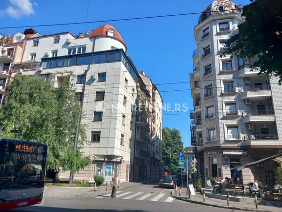 Centar Stari Grad Francuska Donji Dorćol kod Sportske gimnazije