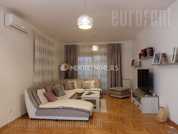 #48028, Izdavanje, Stan, JAJINCI, 800 EUR