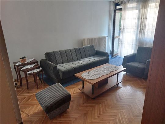 Borča centar 60m2 plus dve lođe od 7m2