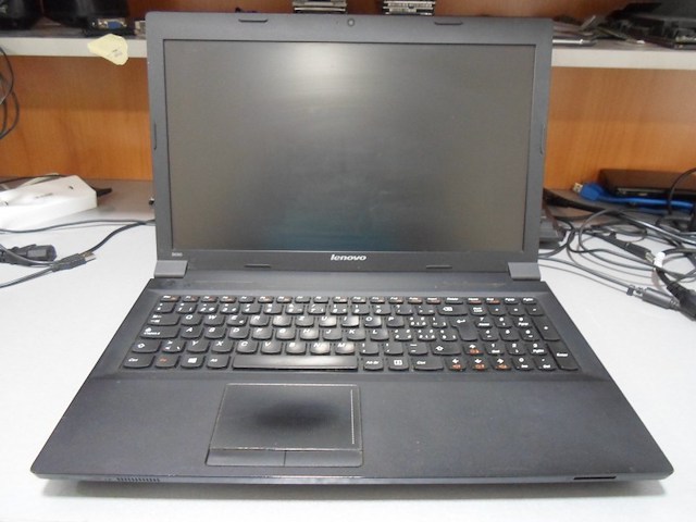 Lenovo B590 za delove