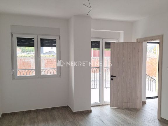 KUPOVINA OD INVESTITORA - 42m2 - 40.000e + PDV