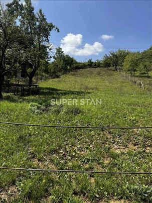 Odličan plac u neposrednoj blizini Fruške gore ID#