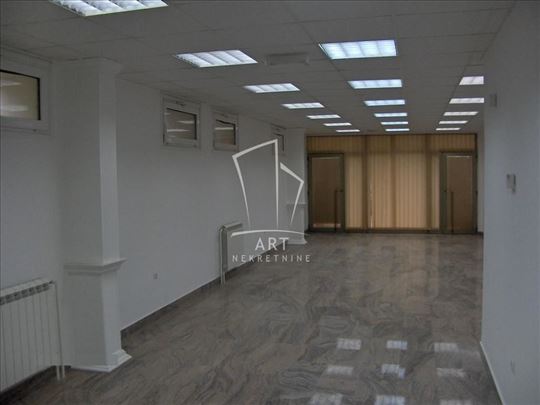 Lekino brdo, izuzetan prostor, 149m2+70m2 podrum I