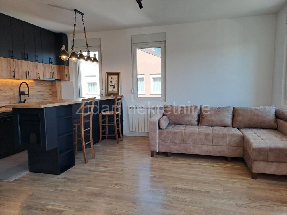 Sarajevska, Dvosoban stan za izdavanje, 54m2, 750€