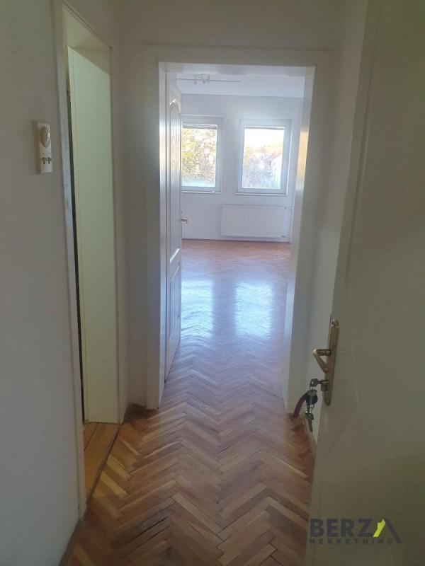 Jednoiposoban stan za izdavanje, 40m2, 380€