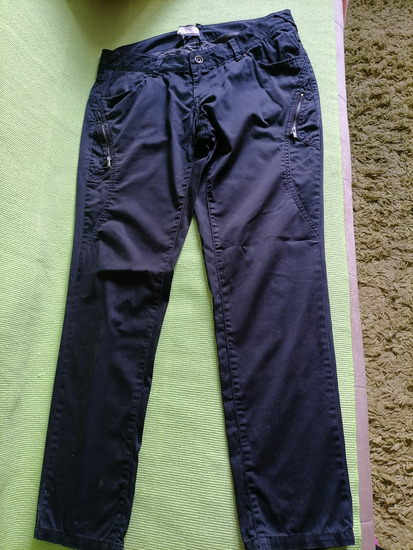 Crne pantalone TIMEOUT BRAND 42